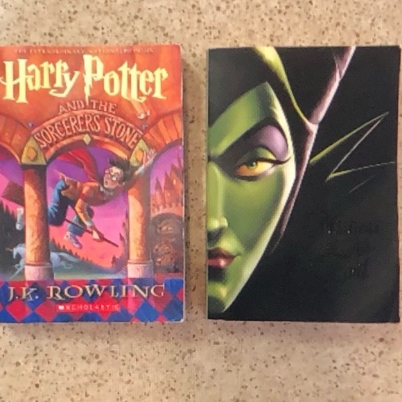Scholastic | Accents | Bundle 2 Books Harry Potter And The Sorcerers ...